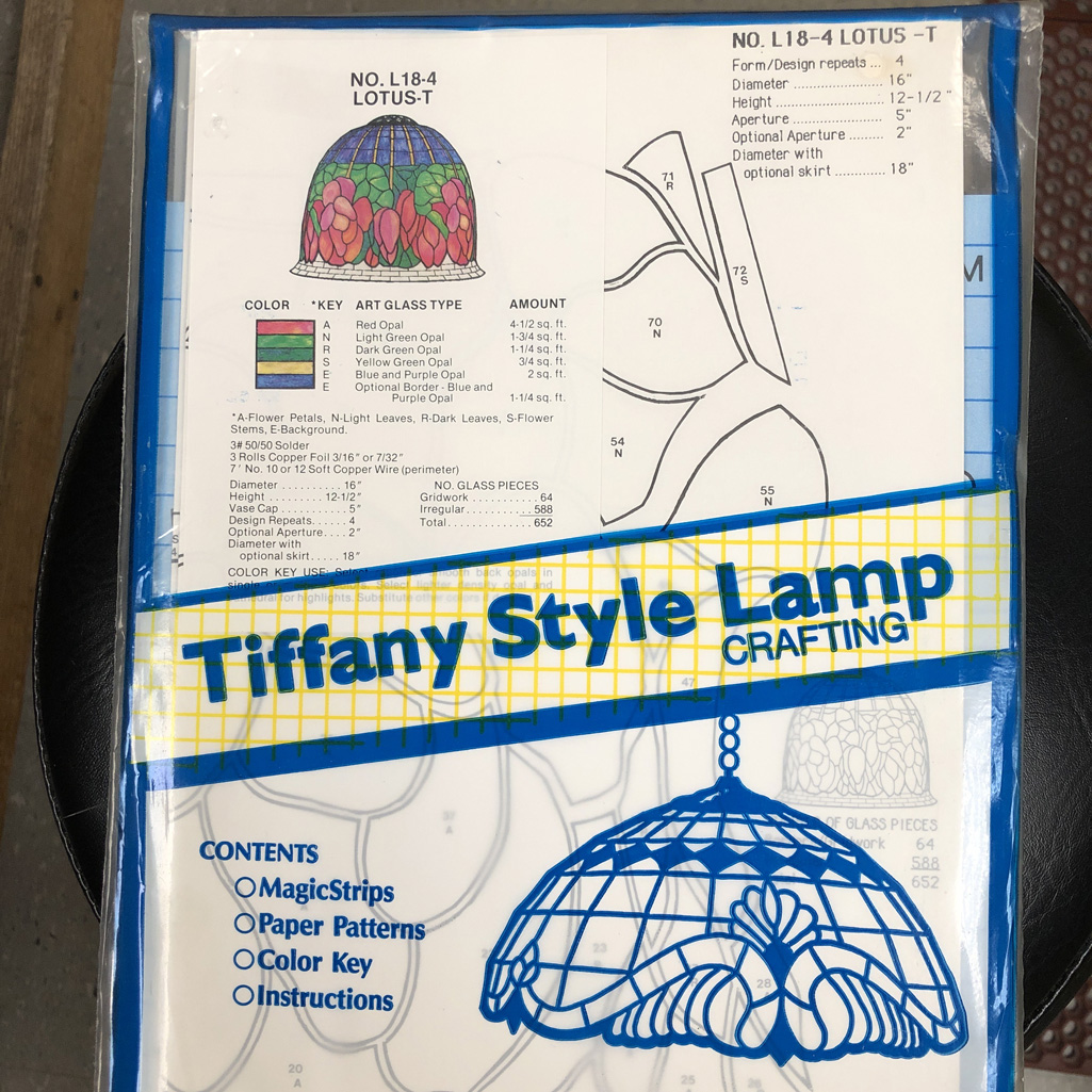 Worden L18-4 Lotus Lamp Pattern | Glass House Store