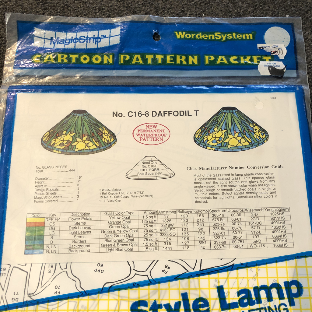 Worden C16-8 Daffodil Lamp Pattern | Glass House Store