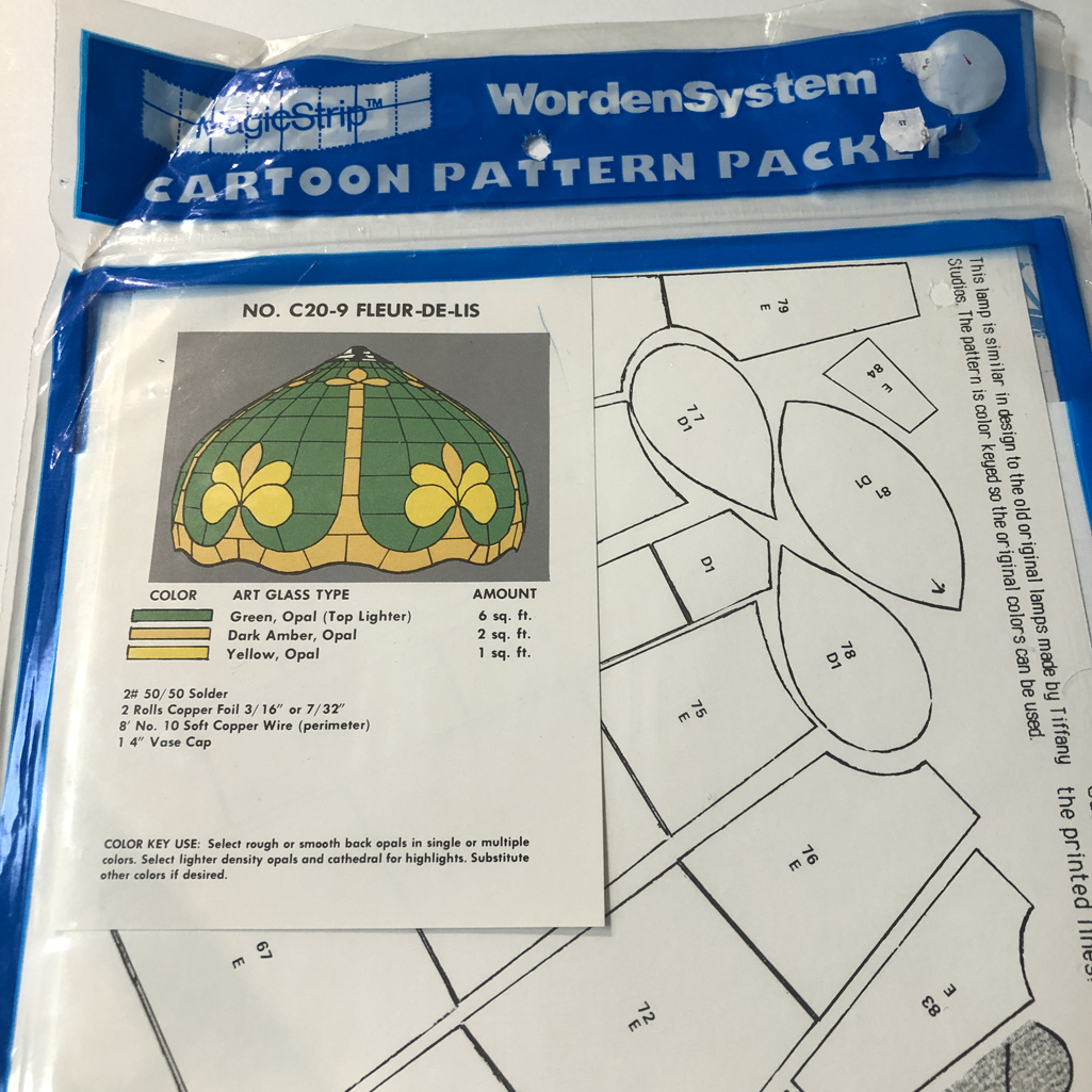 Worden C20-9 Fleur-De-Lis Lamp Pattern | Glass House Store